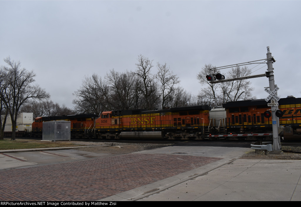 BNSF 5056